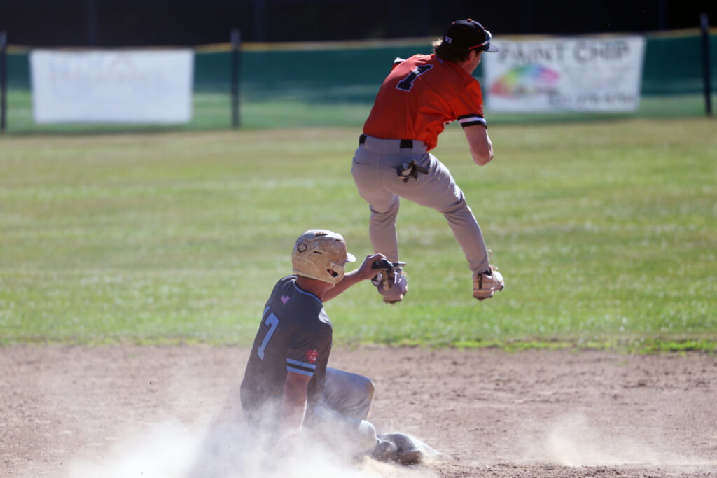 Bucks open season with back-to-back wins - Shelter Island Reporter